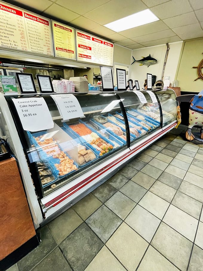 The display case&mdash;where Oklahomans point and dream before making life-altering seafood decisions. Choose wisely, my friends.