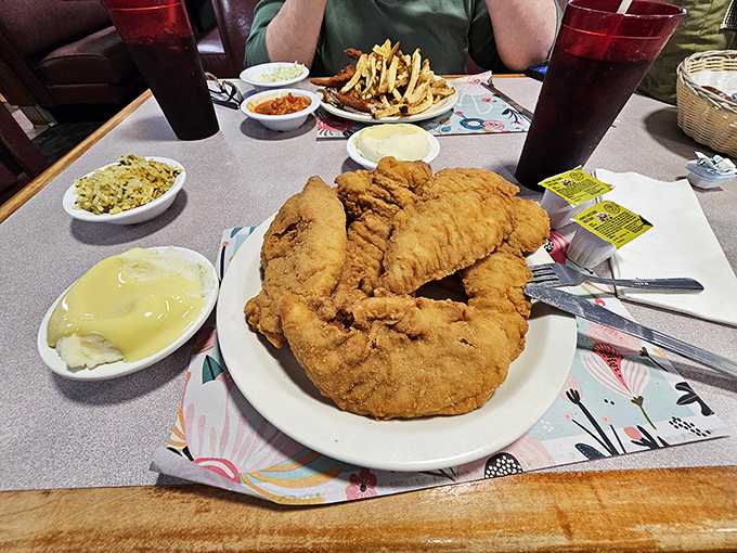 Portion sizes that say "We believe in your appetite!" The hot sauce and sides aren't afterthoughts &ndash; they're essential supporting characters in this delicious drama.