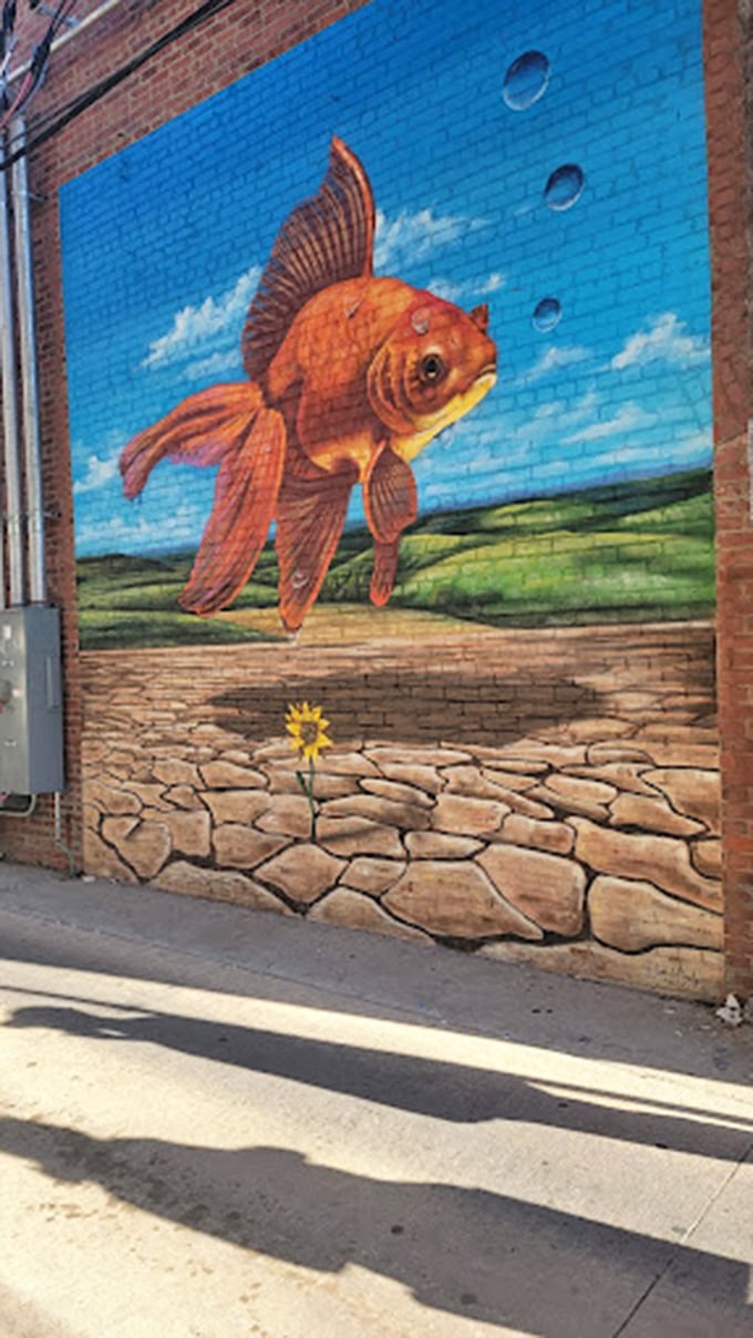 The whimsical goldfish mural outside adds a splash of surrealism to downtown Manhattan&mdash;art that makes you smile before you even eat.