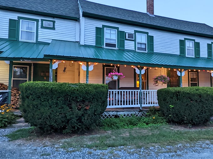 History meets hibachi at this 200-year-old inn where New England tradition shares the table with Japanese flair.