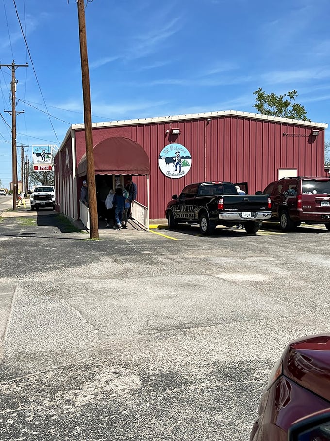 El Paisano's modest exterior is the culinary equivalent of Clark Kent&mdash;unremarkable until you discover what's really happening inside.