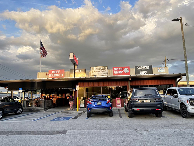 8a. johnson barbeque (plant city)