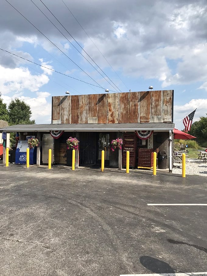 Rusted Silo embraces its weathered corrugated metal aesthetic &ndash; authenticity you can see before you taste their equally authentic BBQ.