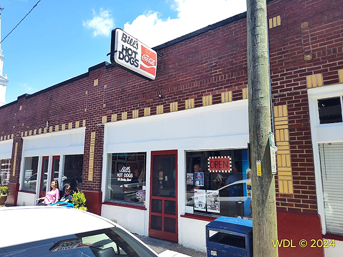 Behind that modest fa&ccedil;ade lies hot dog wizardry that's been enchanting locals since Calvin Coolidge was in office.
