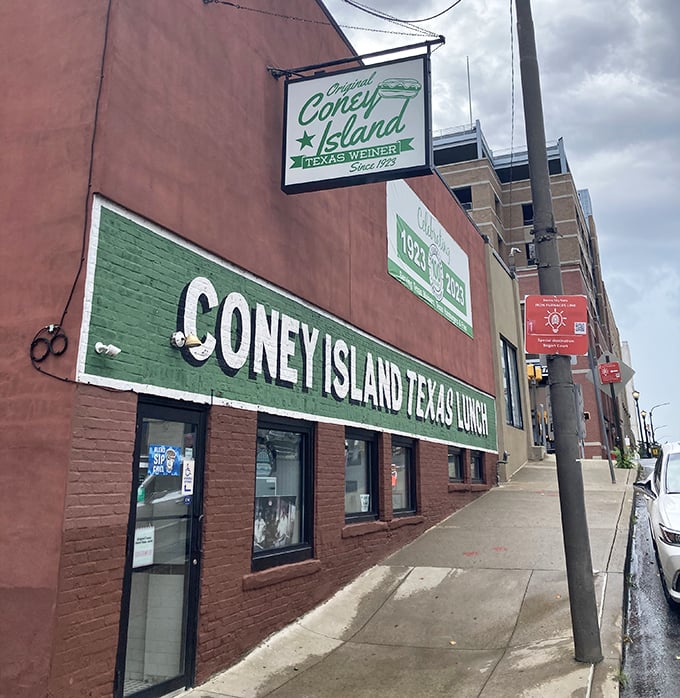 Red brick, green trim, and white-hot Texas wieners – this Scranton institution serves up patriotic colors and flavor worth pledging to.