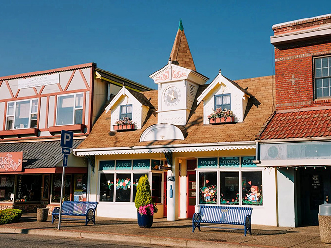 The water in Poulsbo's Liberty Bay looks so inviting, you'd think the boats were all competing for the best view.