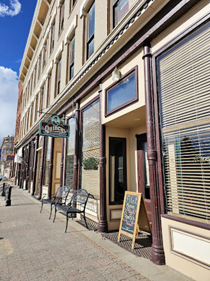 Nestled among classic Colorado architecture, Quincy's proves good taste never goes out of style &ndash; in buildings or in beef.