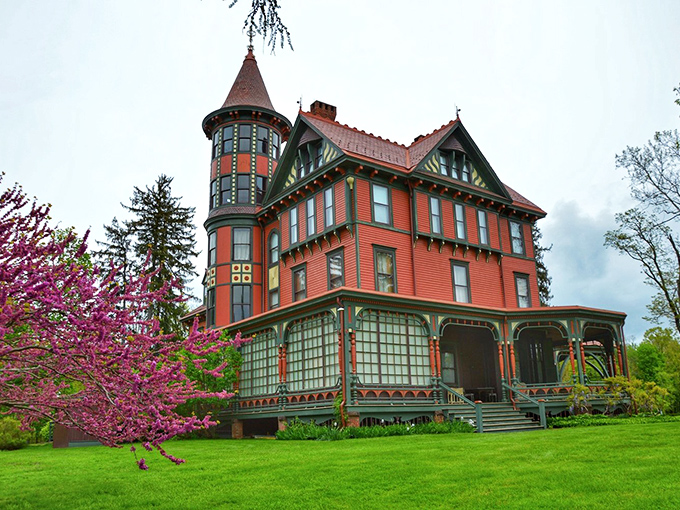 The Victorian splendor of this Hudson Valley mansion proves Rhinebeck has been winning beauty contests since the 1800s.