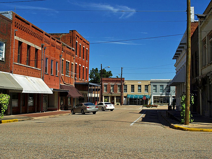 Historic buildings line Wetumpka's streets like well-dressed guests at a Southern garden party. Everyone's invited.