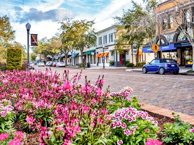 Winter Park: Lake vistas, outdoor dining, and culture galore&mdash;when grown-ups need a Florida vacation from their Florida vacation.