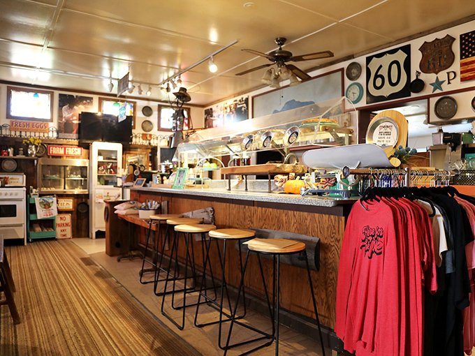 Counter seating that invites you to watch pie artistry in action. Like front-row tickets to the most delicious show on earth.