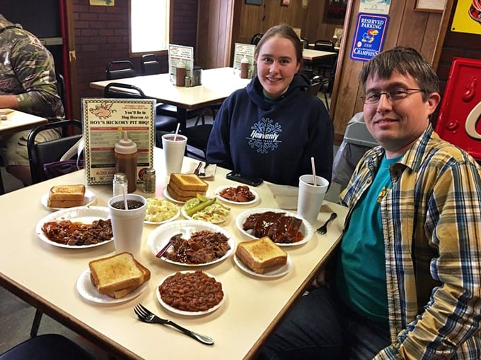 The look of anticipation before the first bite&mdash;these diners know they're about to experience something transcendent.
