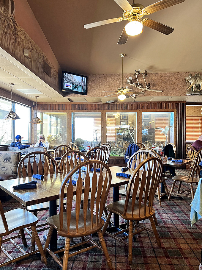 Windsor-back chairs and plaid carpeting create the perfect backdrop for serious eating. This isn't Instagram food; this is sit-down-and-focus food.