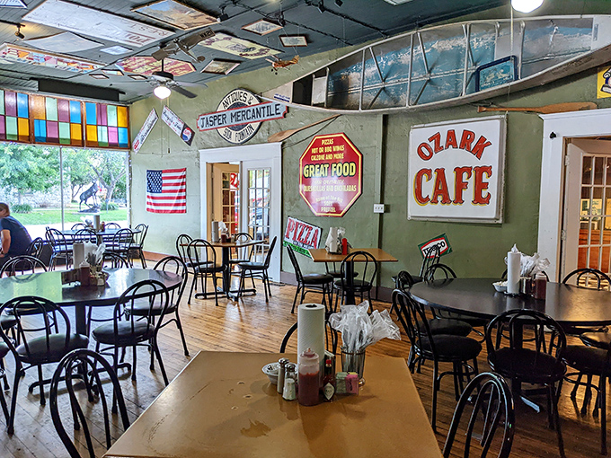 The dining room feels like Arkansas's living room&mdash;wooden floors that have witnessed decades of conversations, walls that tell stories, and tables that have hosted generations.