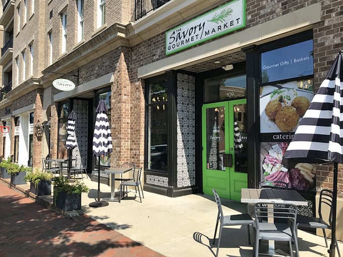 The bright green door and striped umbrellas aren't just inviting&mdash;they're practically waving you in from the sidewalk. Resistance is futile.