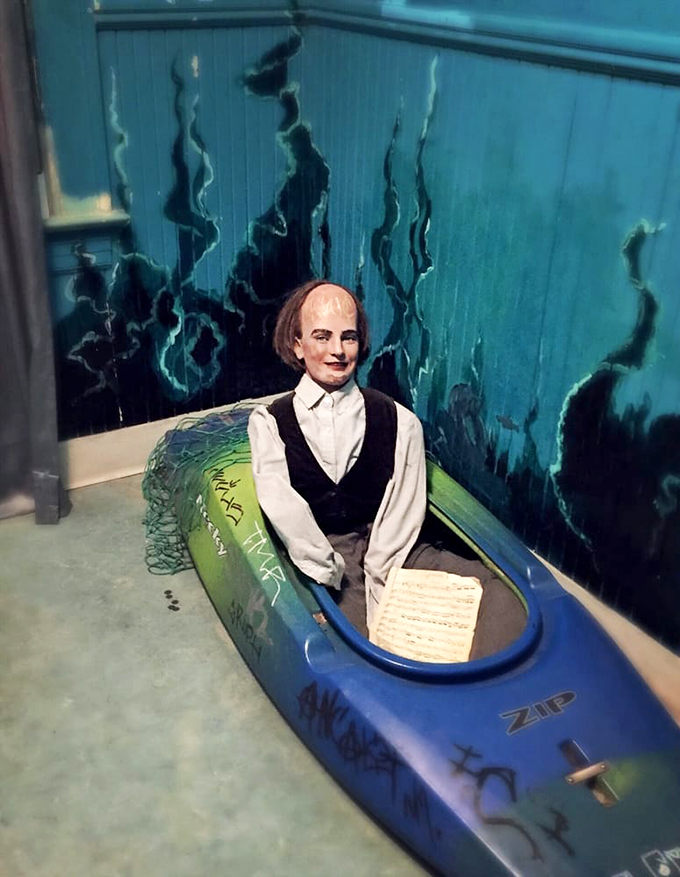 The bathroom might be the most memorable part of your visit. Let's just say Rimsky-Korsakov himself appears to be taking a bath.