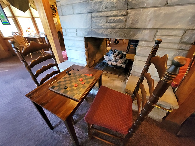 While waiting for your food, challenge your dining companion to checkers&mdash;loser pays the very reasonable bill.