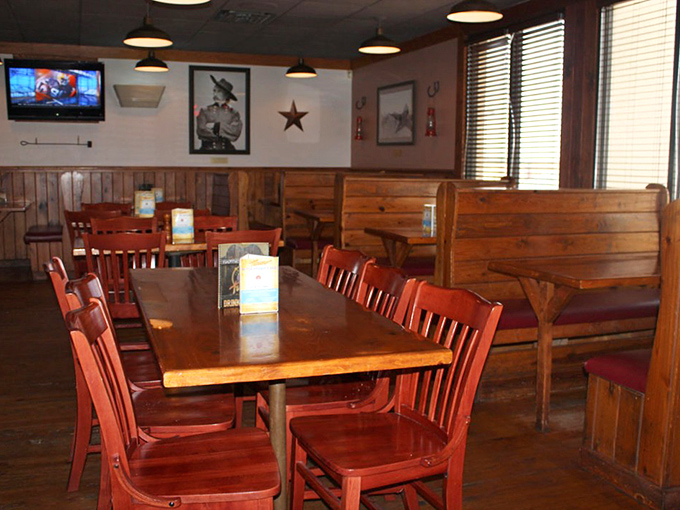 Those wooden booths aren't just seating—they're conversation starters. The kind of place where "just a quick bite" turns into three delightful hours.