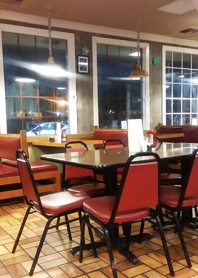 The dining room says "stay awhile" with its unpretentious charm. No Instagram lighting here&mdash;just honest comfort and the promise of good eating.