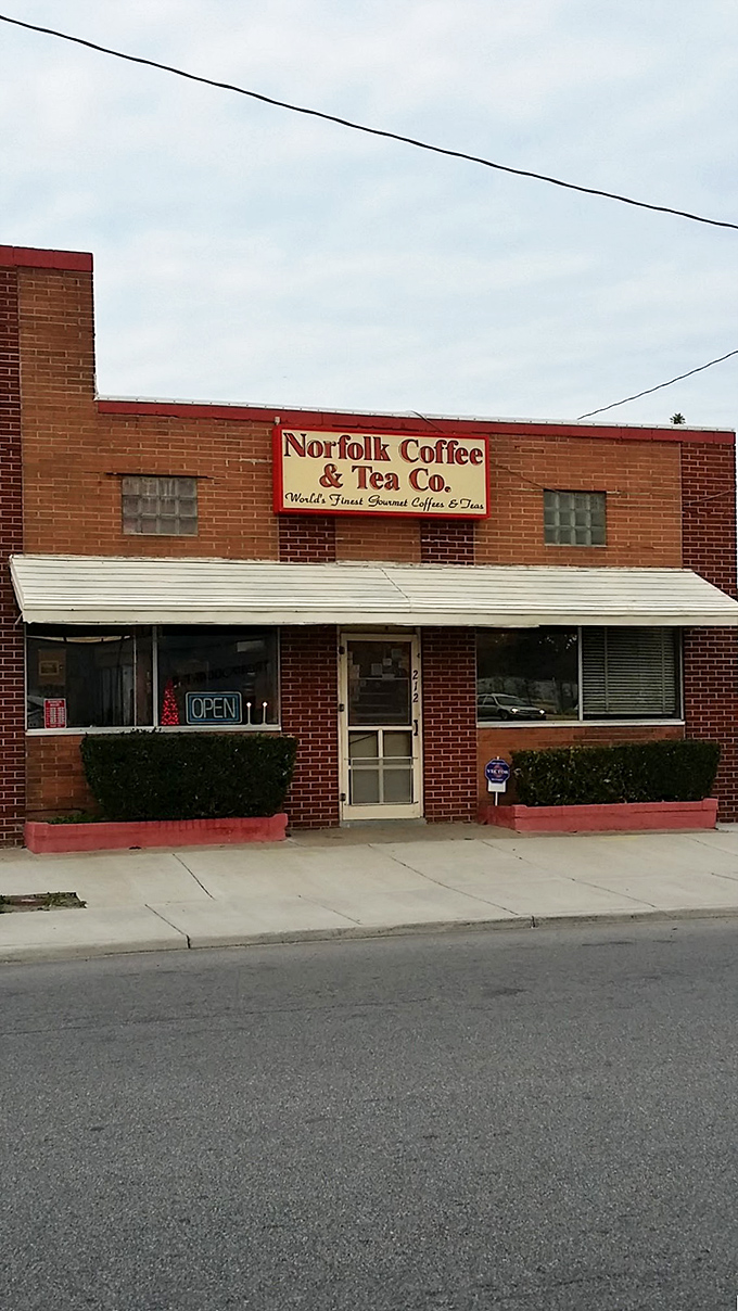Behind this unassuming brick fa&ccedil;ade, Norfolk Coffee & Tea Co. brews up history alongside their aromatic beans.