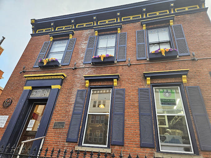 Strong's historic brick facade has witnessed generations of Newport history, but never better pizza.