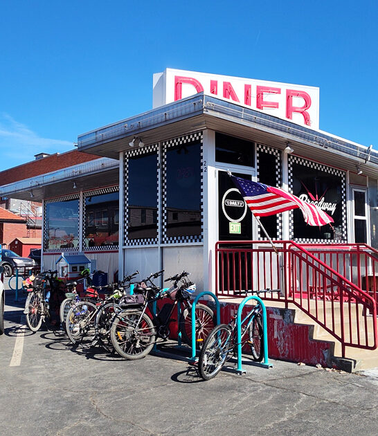 breakfast diner serves missouri ftr