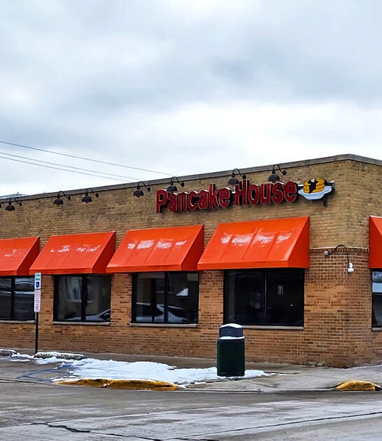 breakfast legendary restaurant illinois ftr