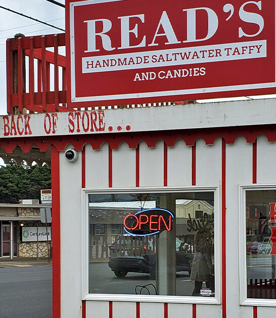 charming candy store oregon ftr