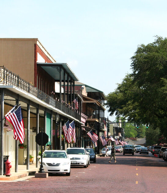 charming louisiana perfect towns ftr