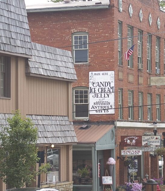 charming-small-towns-indiana-FTR