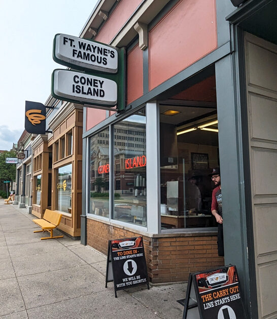 chili dogs indiana restaurant ftr