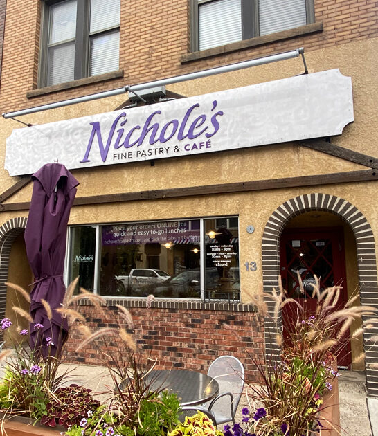 cinnamon rolls unassuming bakery fargo nd ftr