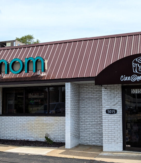 cinnamon rolls unassuming bakery flint mi ftr