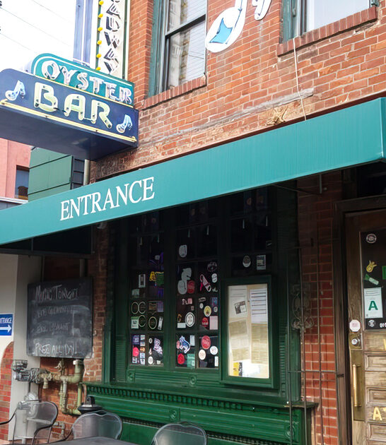 crab cakes restaurant missouri ftr