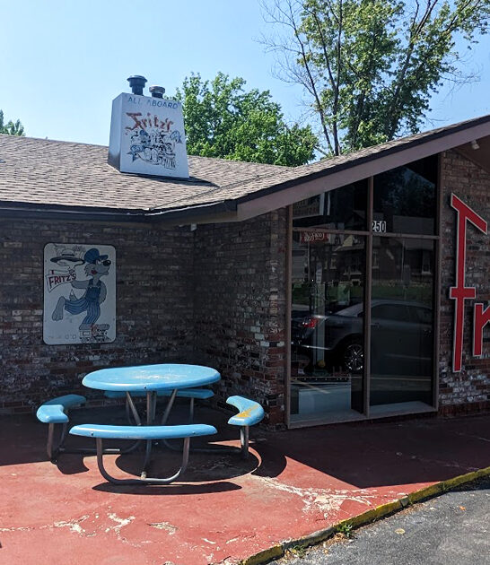 fascinatingly funky restaurant kansas ftr