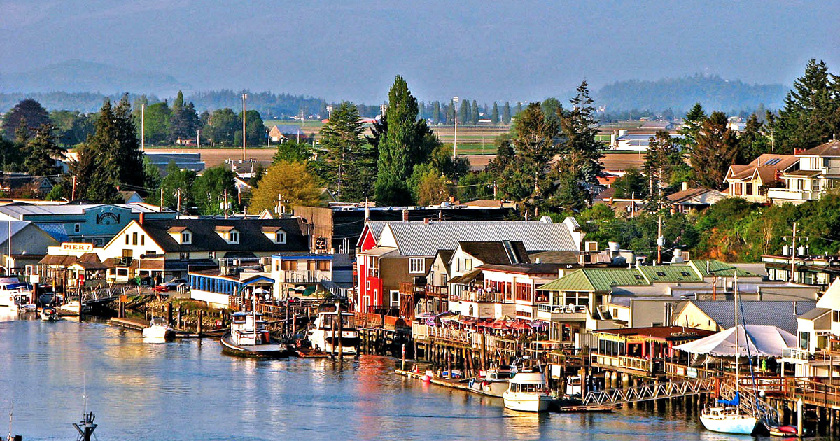 The Gorgeous Small Town In Washington That’s Perfect For A Spring Day Trip