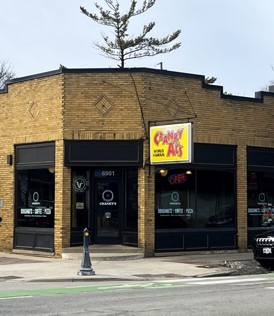 hole wall donut shop wauwatosa wi ftr