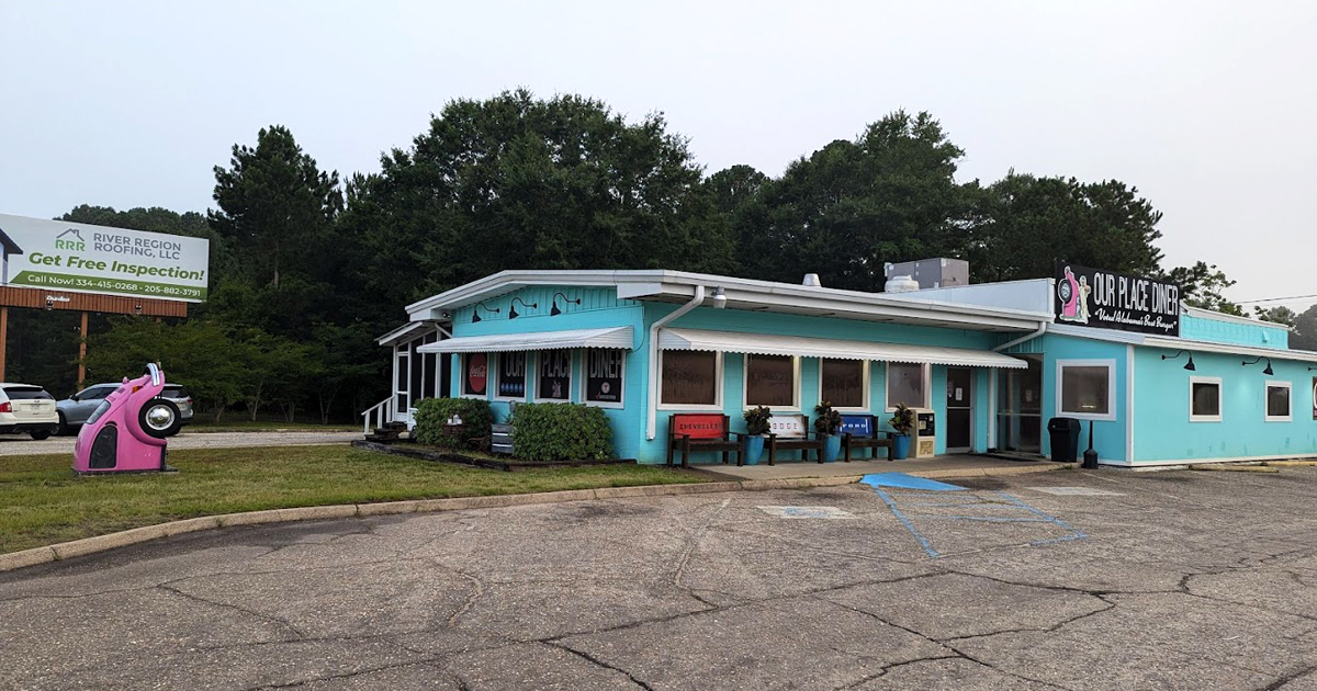 People Are Going Crazy Over The Home-Style Meals At This Classic Diner ...