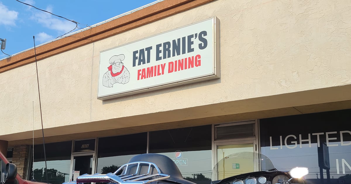 The Fried Catfish At This No-Frills Restaurant In Kansas Is Out-Of-This ...