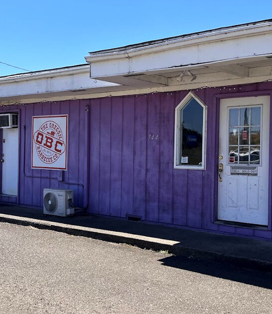 legendary barbecue restaurant oregon ftr