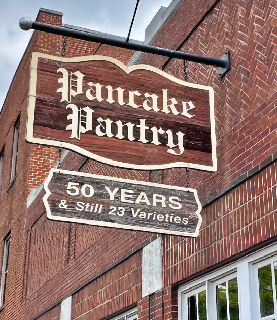 legendary breakfast restaurant tennessee ftr