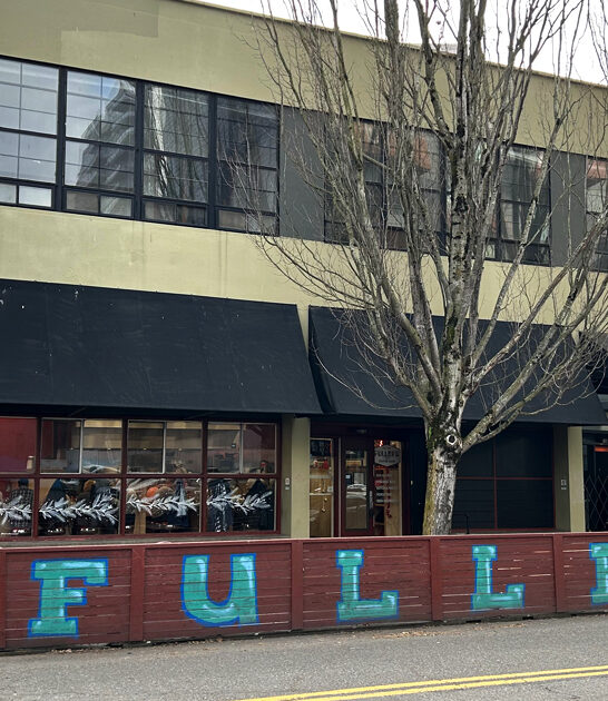 legendary drive diner oregon ftr