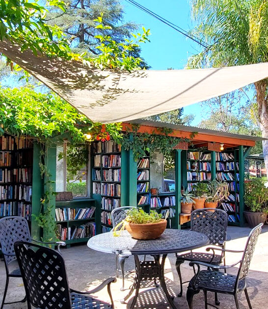 massive bookstore california ftr