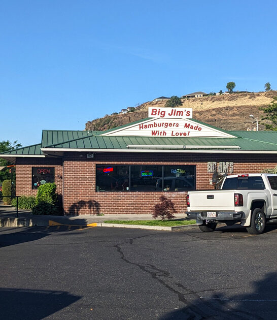 massive cheeseburgers arestaurants oregon ftr