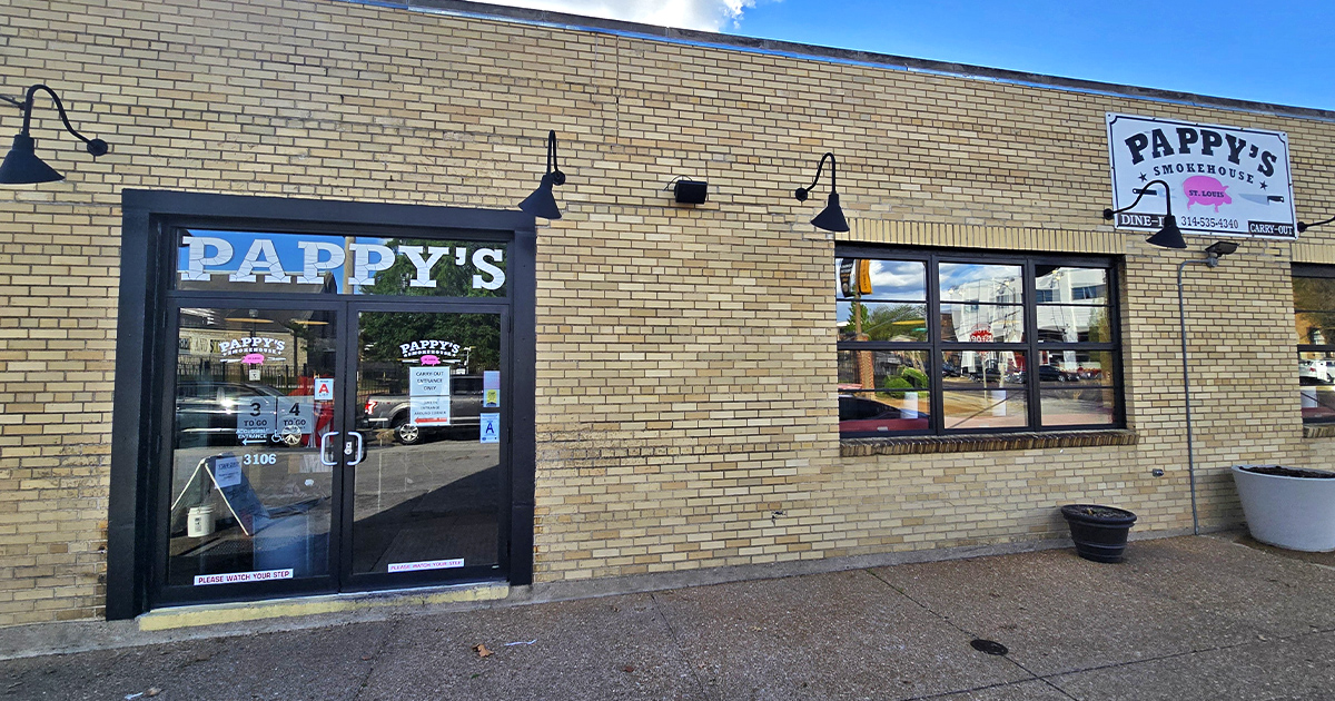 People Drive From All Over Missouri To Eat At This Legendary Restaurant
