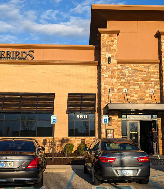 no frills restaurant lobster indianapolis in ftr