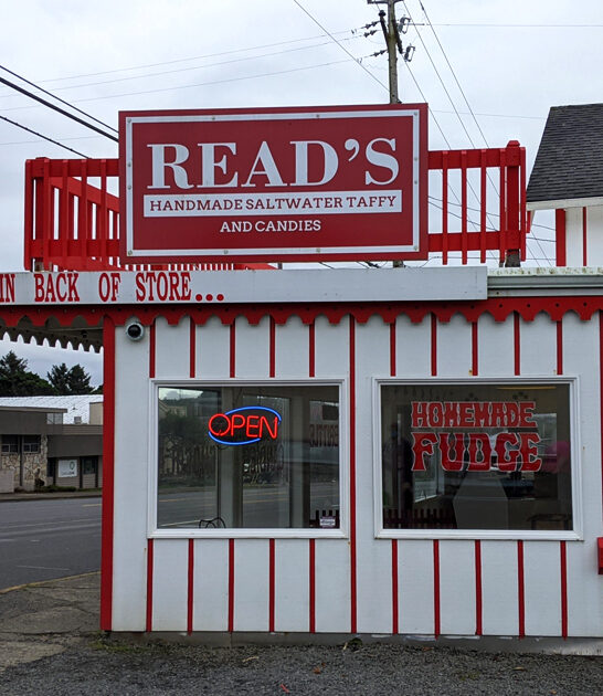 oregon nostalgic candy store ftr