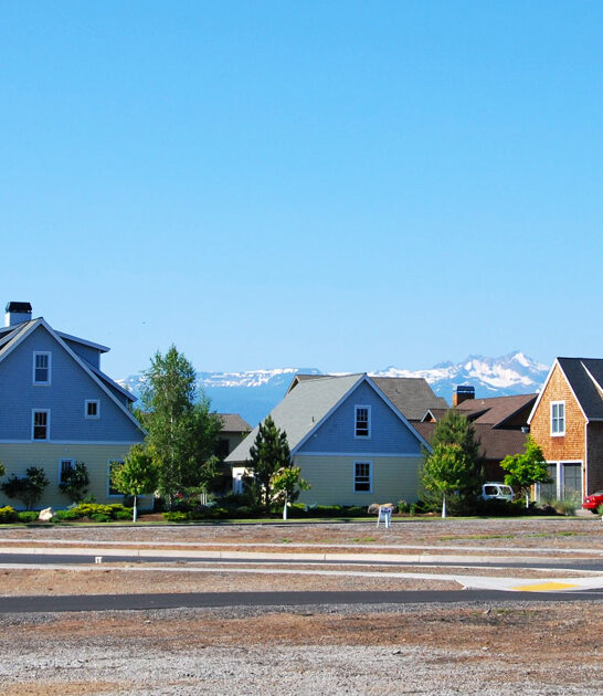 picturesque town oregon ftr