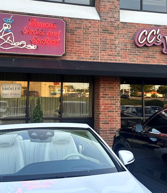 restaurant missouri serve steaks ftr