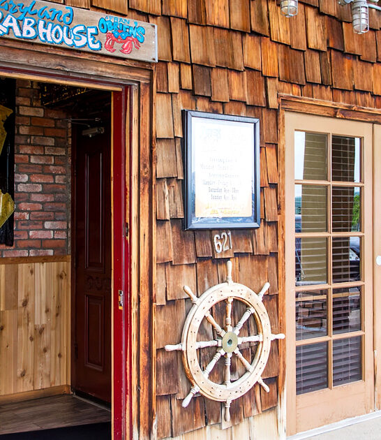 seafood spots michigan easter ftr